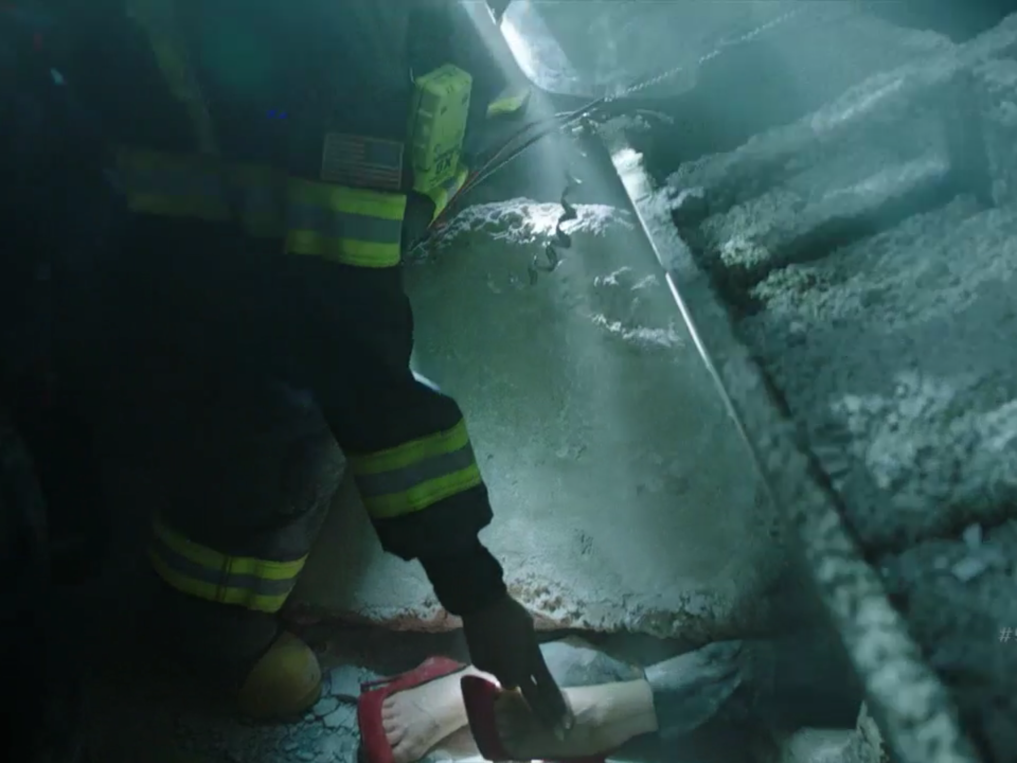 911 S2/E2: Determining Death | Redwood's Medical Edge